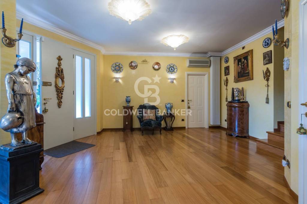 Villa in vendita a Cervia via Andrea del Sarto, 4