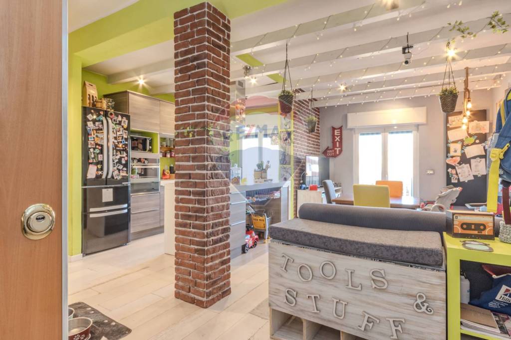 Appartamento in vendita a Bari via Giulio Petroni, 87r