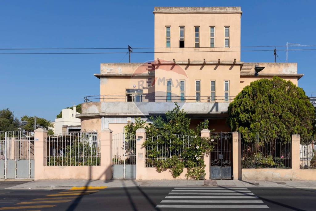 Appartamento in vendita a Cagliari viale Marconi, 198