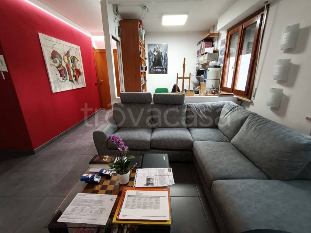 Appartamento in vendita a Pesaro strada in sala