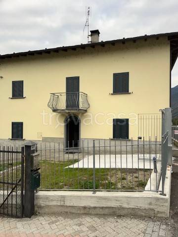 Villa Bifamiliare in vendita a Berbenno di Valtellina via Valeriana, 147