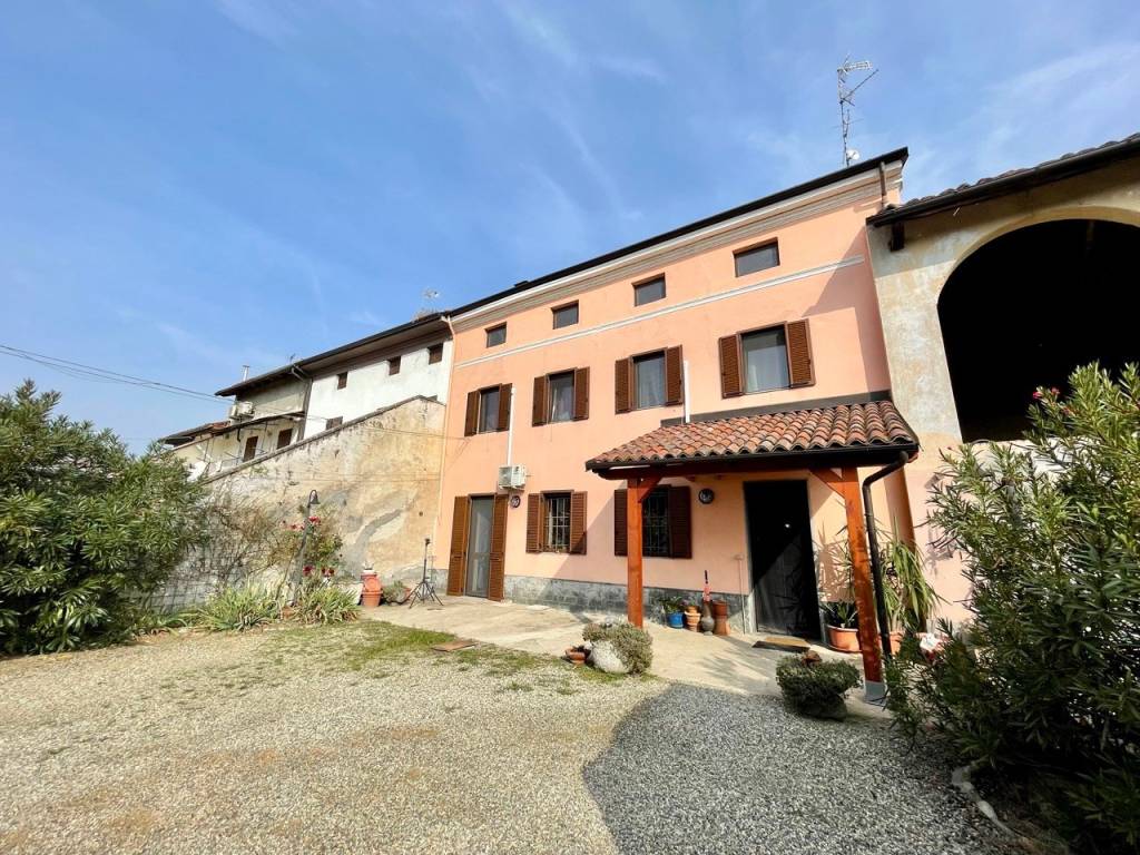 Casa Indipendente in vendita ad Asigliano Vercellese via Guglielmo Marconi, 85