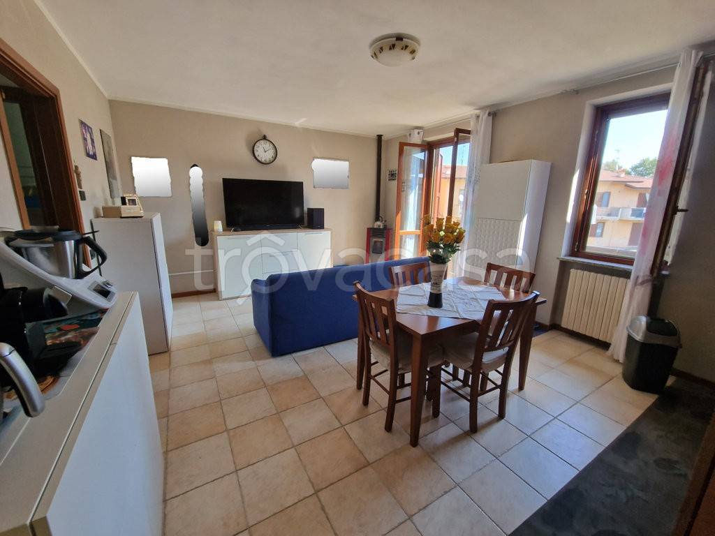 Appartamento in vendita a Castiglione delle Stiviere via Cesare Battisti