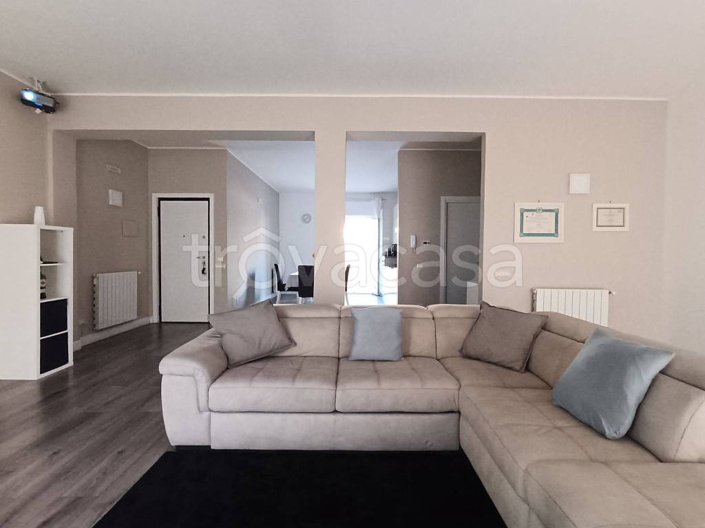 Appartamento in in vendita da privato ad Aci Castello via Giovanni Grasso