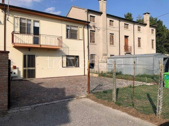 Villa a Schiera in vendita a Fiesso Umbertiano via Trieste, 46A