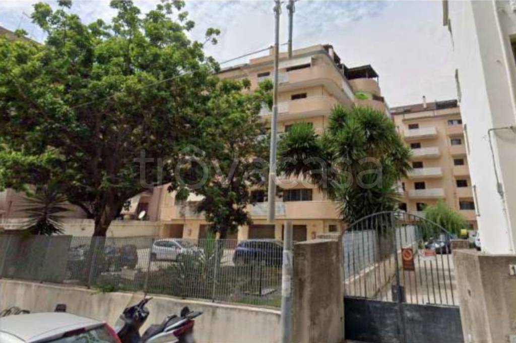 Appartamento all'asta a Reggio di Calabria via Cantaffio
