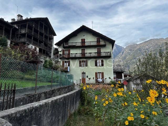 Mansarda in vendita a Campertogno vicolo del Selletto, 5