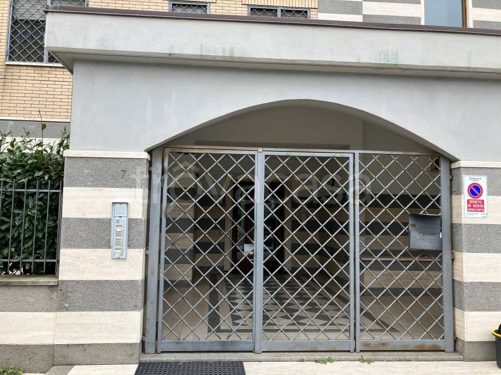 Appartamento in in vendita da privato a Viterbo via Franco Rasetti, 7