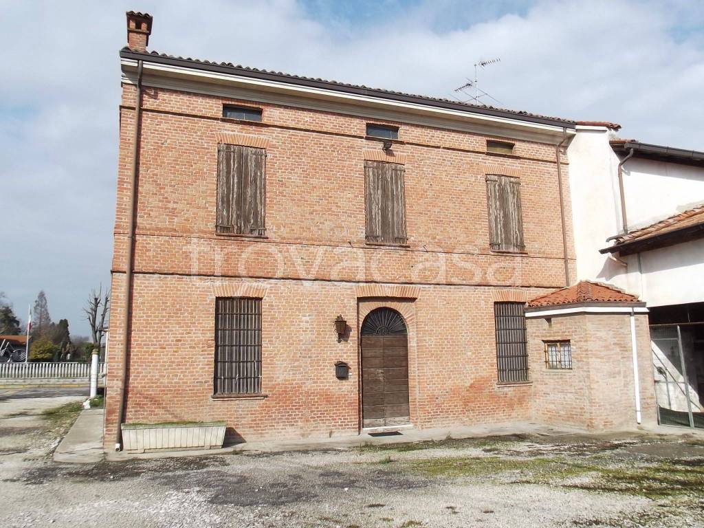 Rustico in in vendita da privato a Martignana di Po via Camillo Benso di Cavour, 2