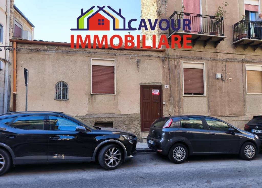 Appartamento in vendita a Caltanissetta via Re d'Italia, 19