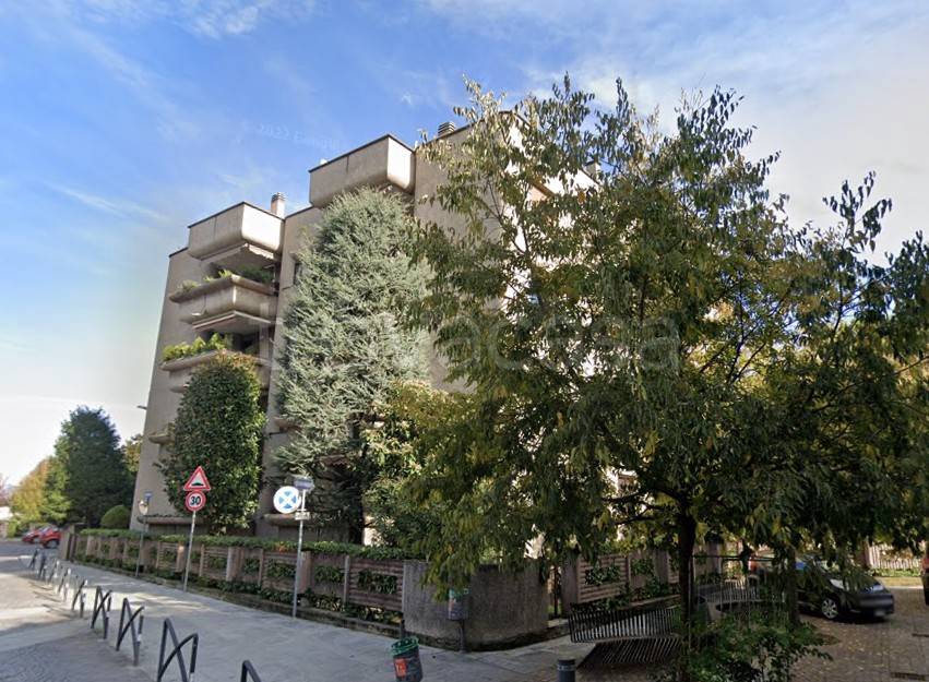 Appartamento all'asta a Carugate via Giuseppe Garibaldi, 30