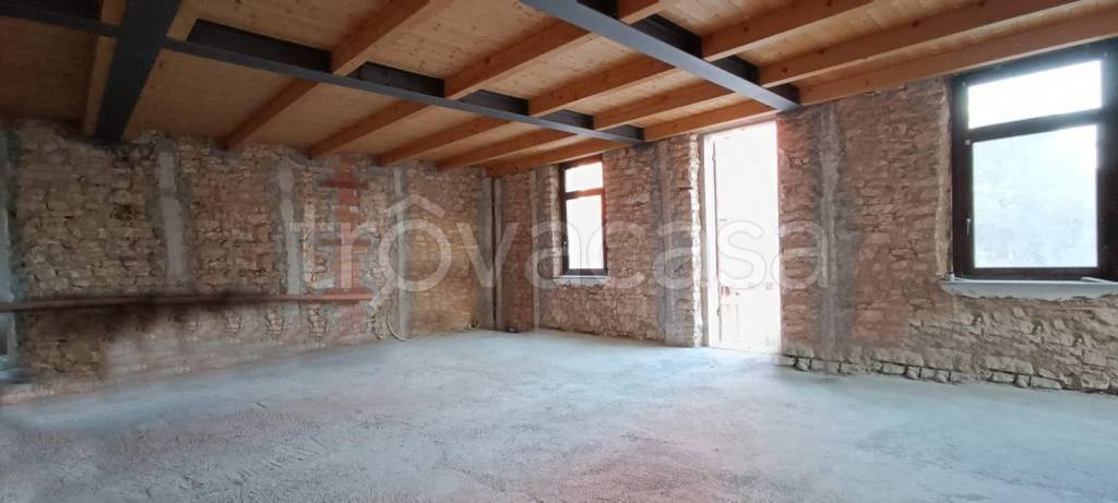 Appartamento in in vendita da privato a Verona via Cesare Betteloni, 37