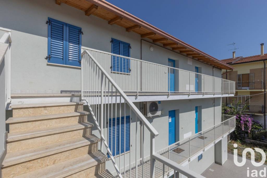 Appartamento in vendita a Fermo viale viale del lido, 37