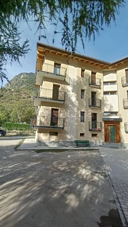 Appartamento in in vendita da privato a Valpelline frazione Prailles, 9