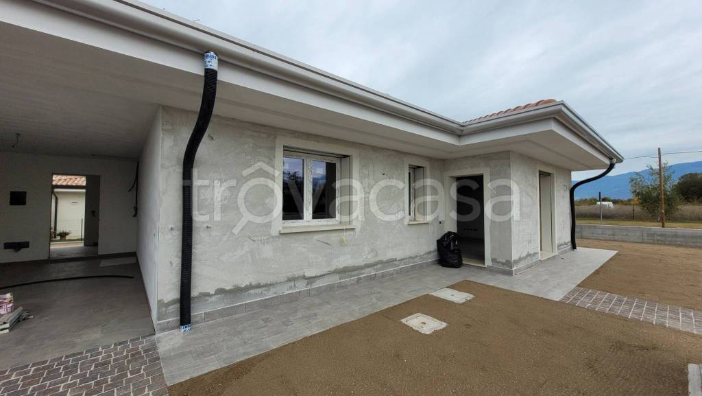 Villa Bifamiliare in vendita a Fontanafredda viale Europa Unita