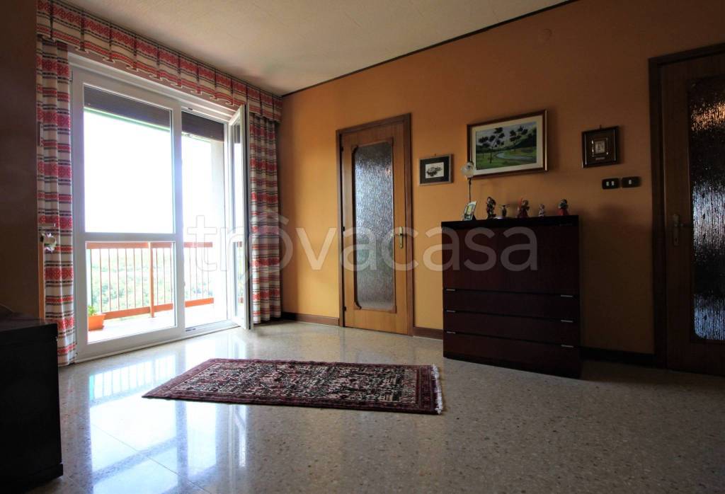 Appartamento in vendita a Trieste via Arturo Castiglioni, 13