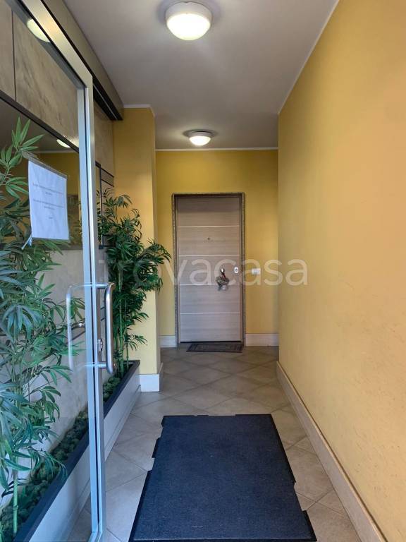 Appartamento in vendita ad Aprilia via Caltanissetta