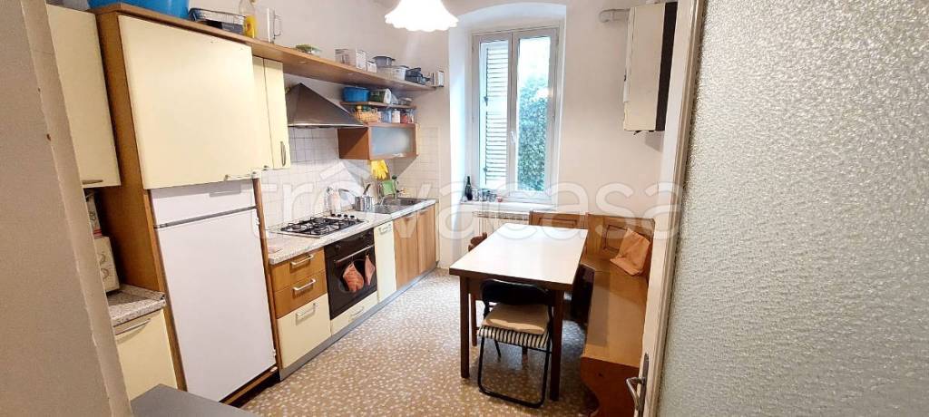 Appartamento in vendita a Trieste via della Madonnina, 17