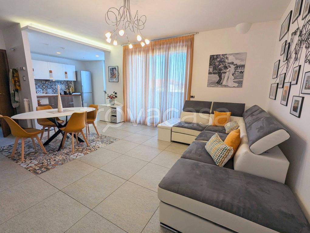 Appartamento in in vendita da privato a Cesano Maderno via Giuseppe Mercalli, 8