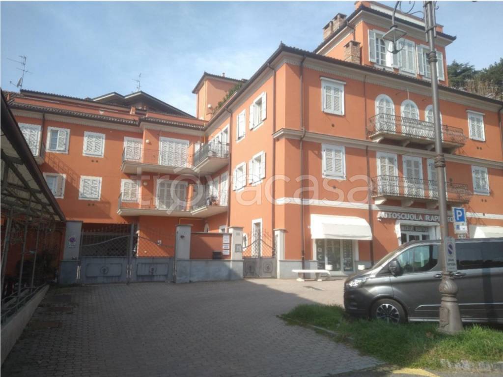 Appartamento all'asta ad Acqui Terme piazza Vittorio Veneto