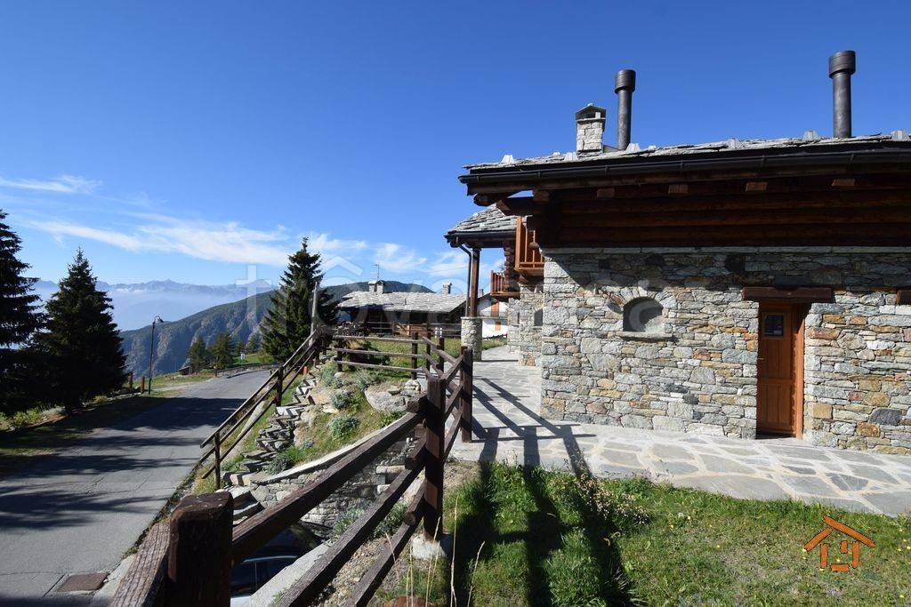 Villa a Schiera in vendita a Brusson hameau Estoul