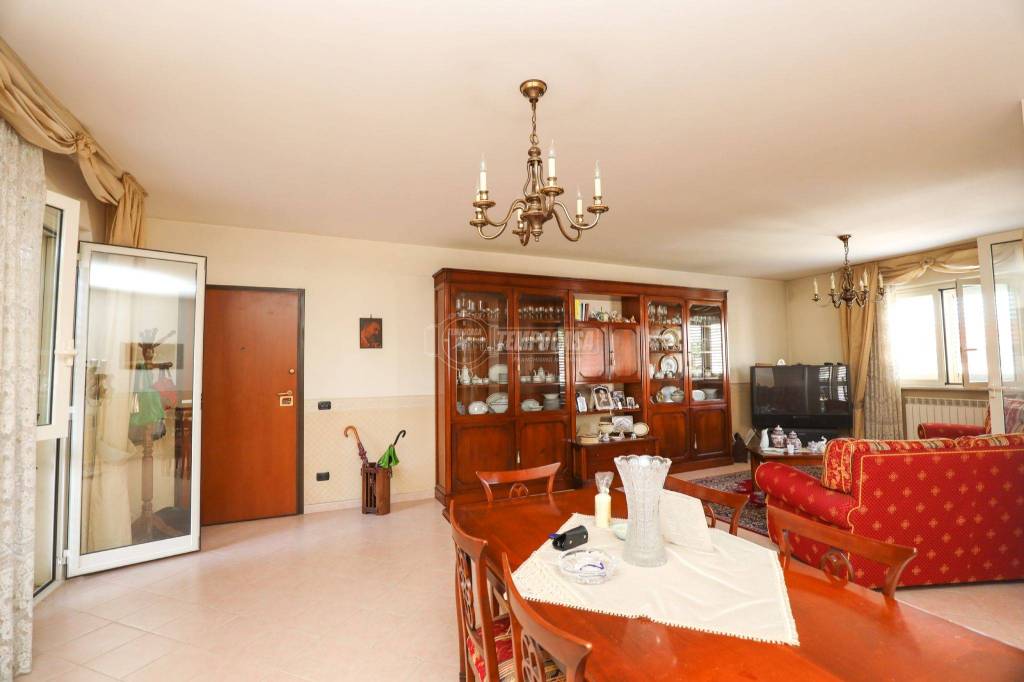 Appartamento in vendita ad Aversa via Luigi Pastore 87