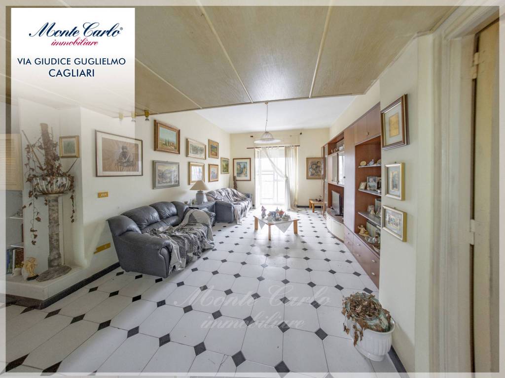 Appartamento in vendita a Cagliari via Giudice Guglielmo