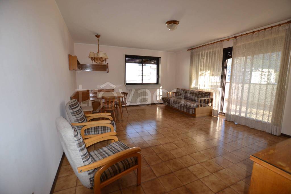 Appartamento in vendita a Bolzano via Ortles