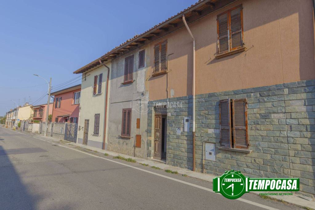 Casa Indipendente in vendita ad Albuzzano via Cairoli