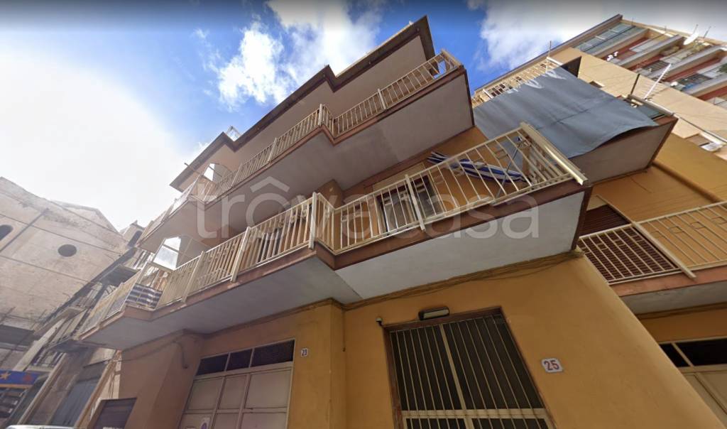 Appartamento in vendita a Monreale via Palermo