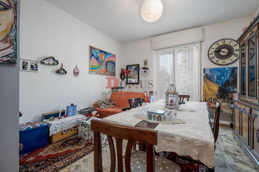 Appartamento in vendita a Mantova viale Giacomo Leopardi, 6