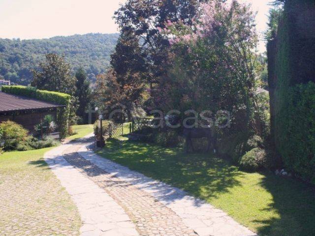 Casale in in vendita da privato a Meina via per Meina