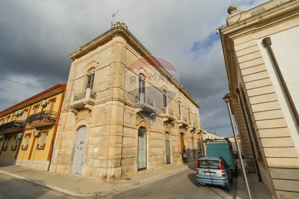 Villa in vendita a Ispica via ugo foscolo, 22