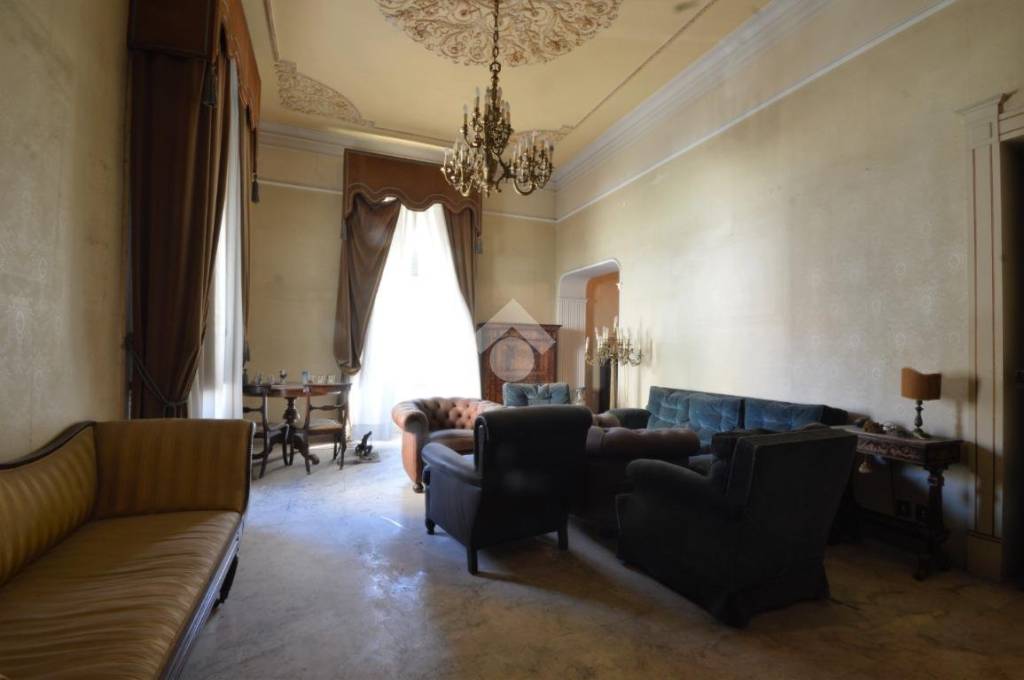 Appartamento in vendita a Messina via Giordano Bruno, 202