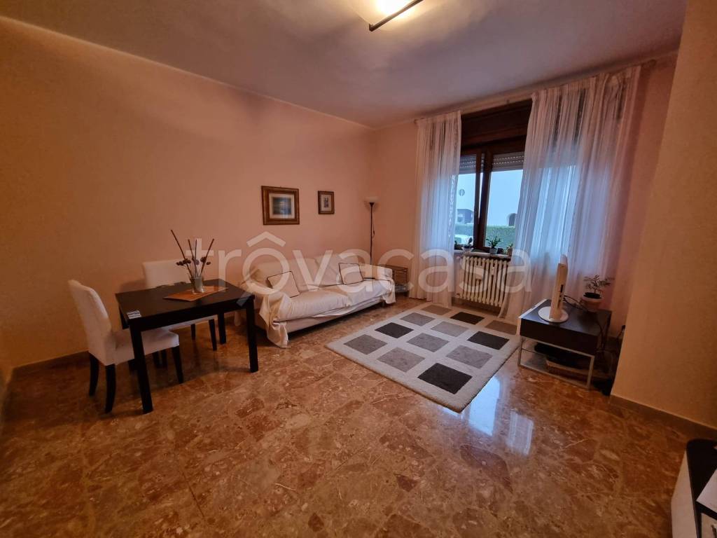 Appartamento in vendita a Vercelli via Natale Palli, 11