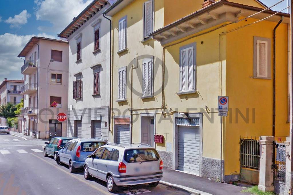 Appartamento in vendita ad Arezzo via Antonio Nardi, 1