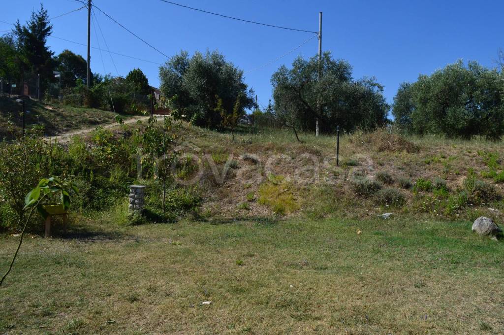 Villa in vendita a Poggio Nativo via Salaria Vecchia