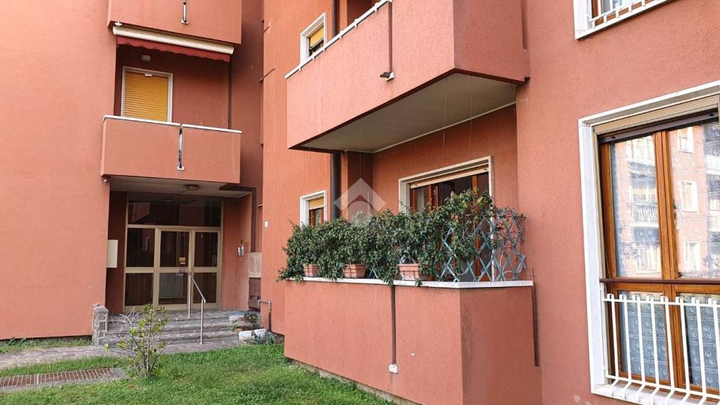 Appartamento in vendita a Merate via Don Cesare Cazzaniga, 15