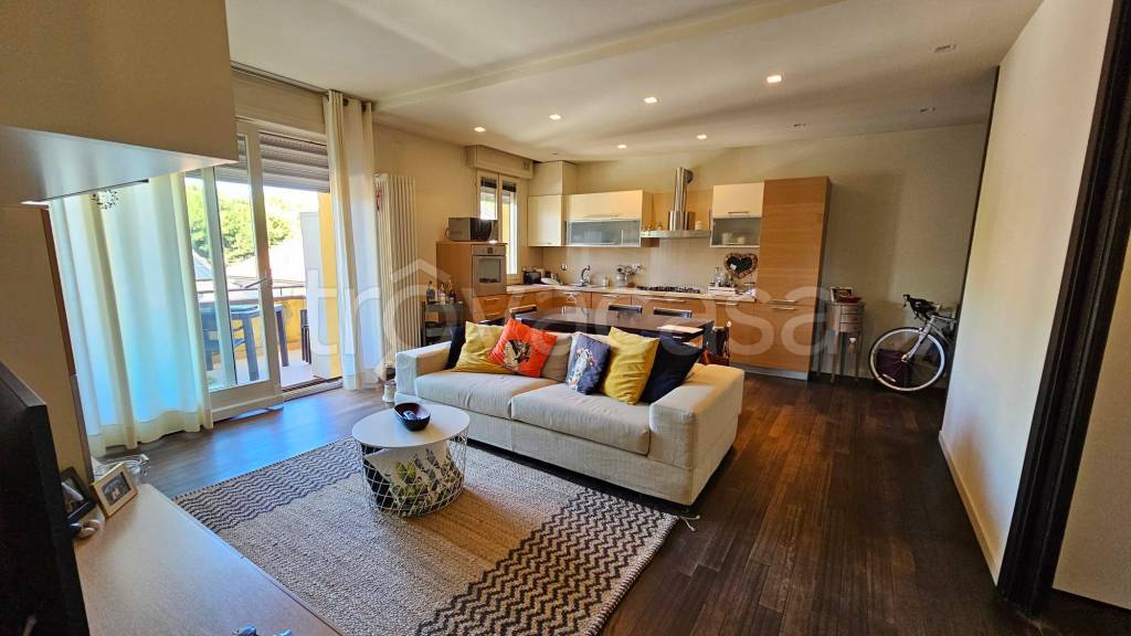 Appartamento in vendita a Cattolica via Caravaggio, 10