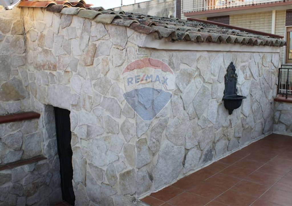 Casa Indipendente in vendita a Canosa di Puglia via ospedale vecchio, 18