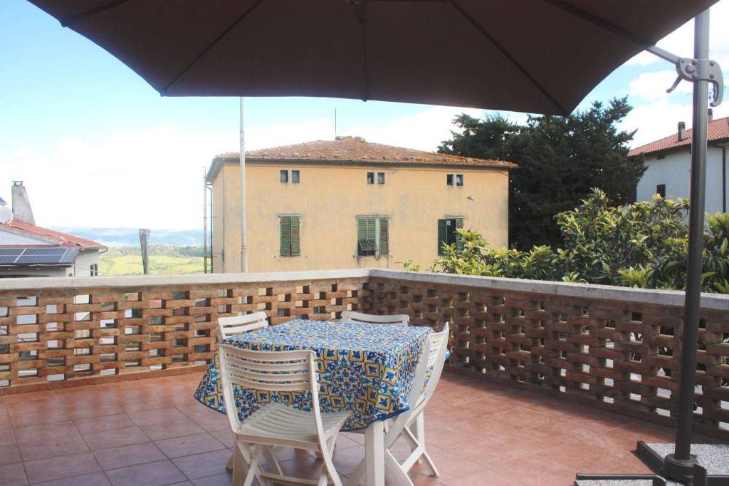 Appartamento in in vendita da privato a Cinigiano via Dante Alighieri, 2