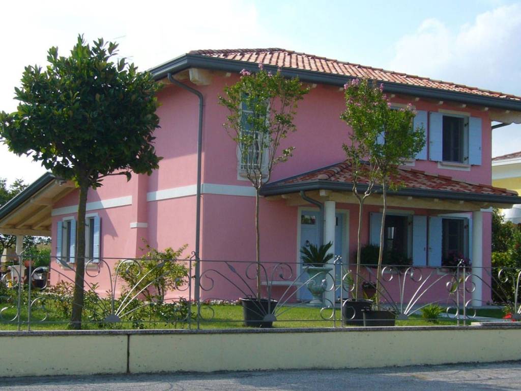 Villa in vendita a Bellaria-Igea Marina via Teano