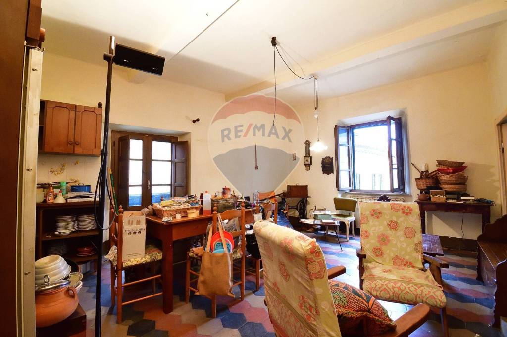 Appartamento in vendita a Gallicano piazza Vittorio Emanuele, 11