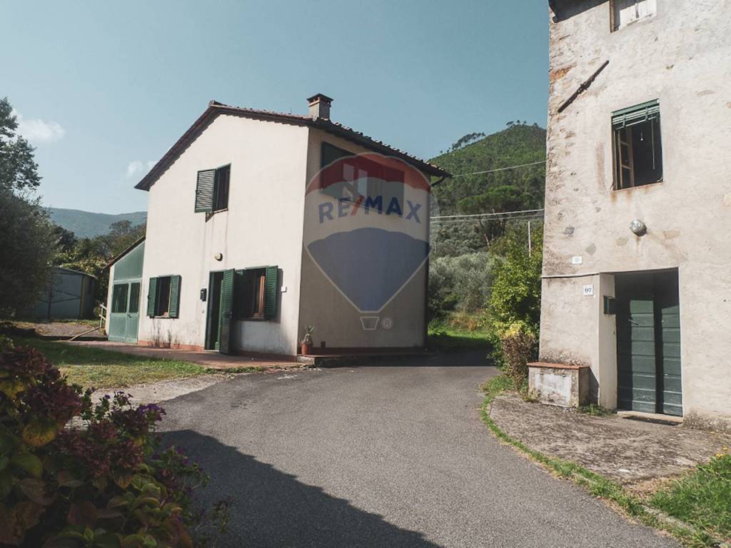 Casa Indipendente in vendita a Capannori via della pieve, 101