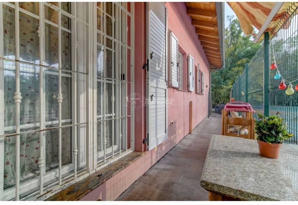 Villa in in vendita da privato a Cassano Magnago via Umbria, 14C