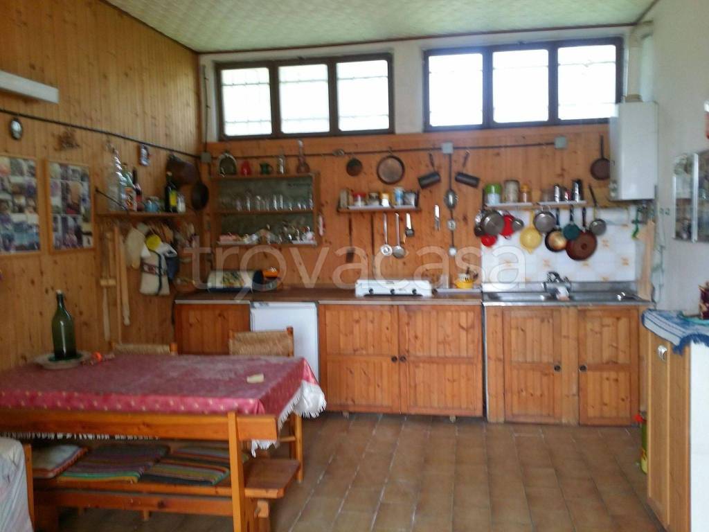 Rustico in in vendita da privato a Canneto Pavese frazione Beria