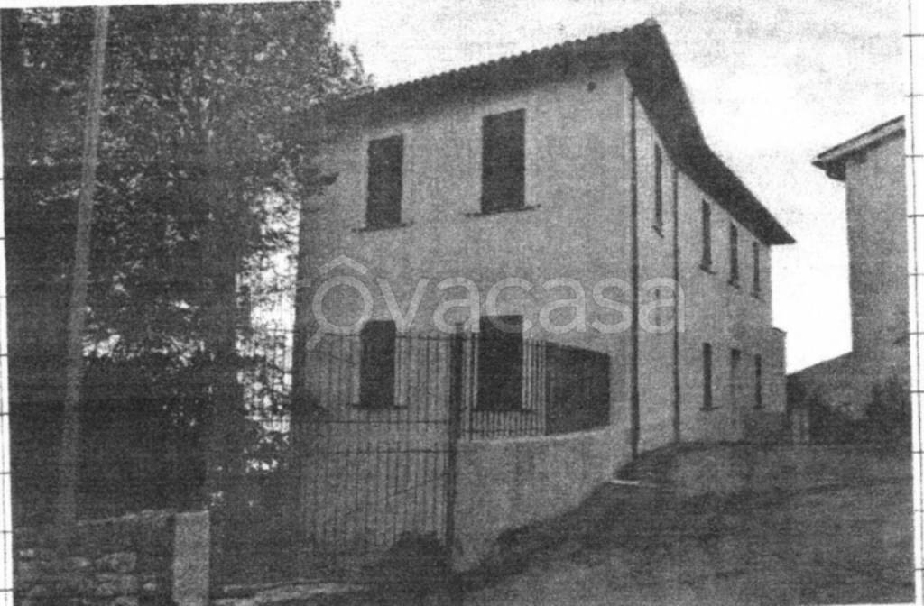 Appartamento all'asta a Foligno via Colle San Lorenzo