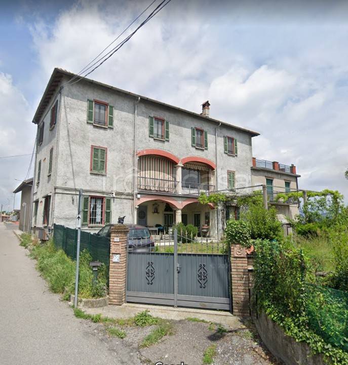 Appartamento all'asta ad Albiolo via Monte Rosa