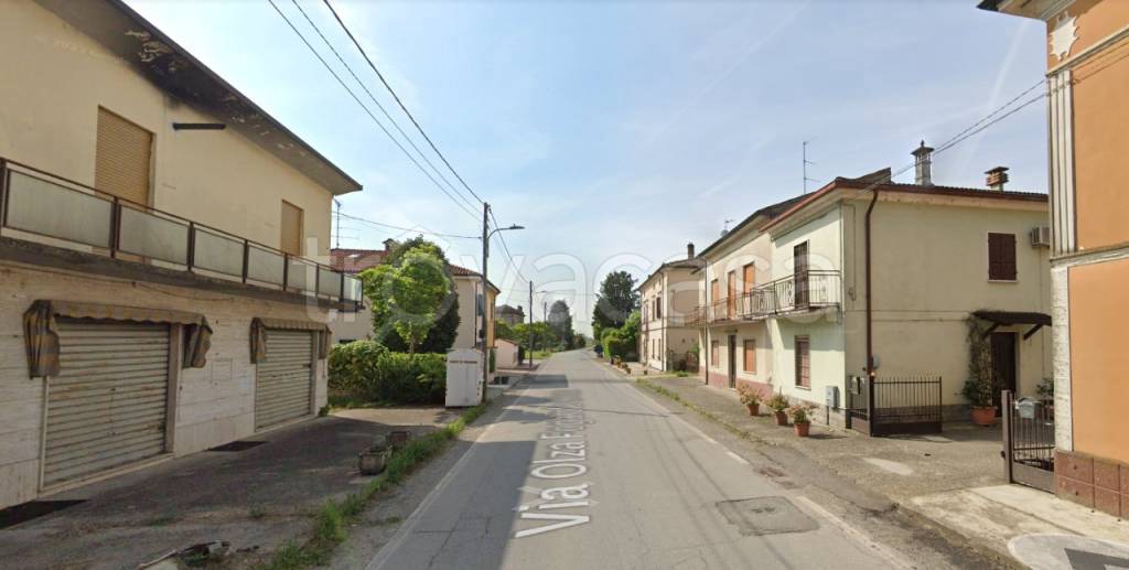 Appartamento all'asta a Monticelli d'Ongina via Olza Fogarole Cristo