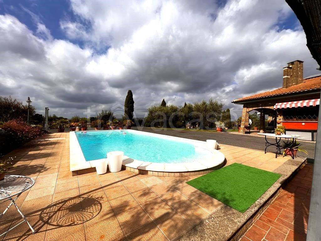 Villa in in vendita da privato a Campagnano di Roma via del Pavone, 108